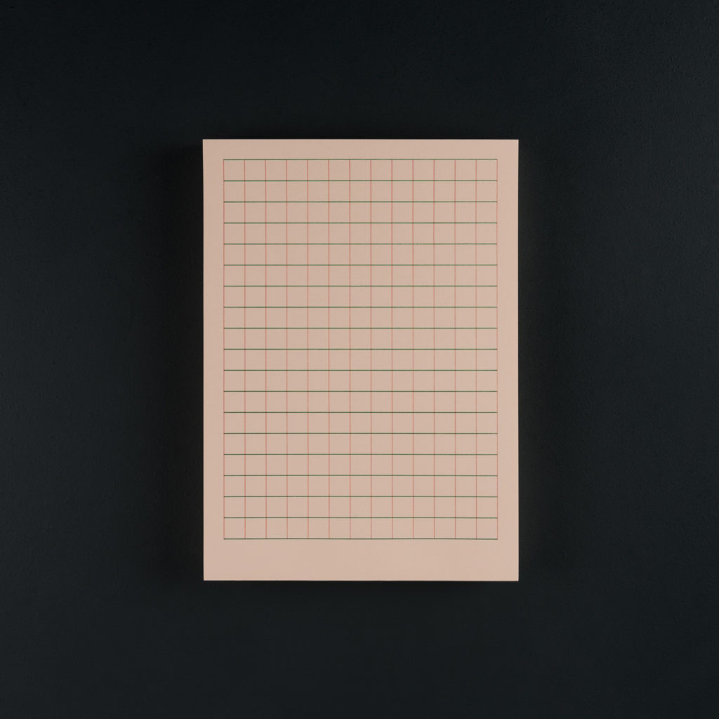 BLOC NOTE A4 QUADRILLE 6 PTS BRONZE SUR PAPIER GRIS PERLE